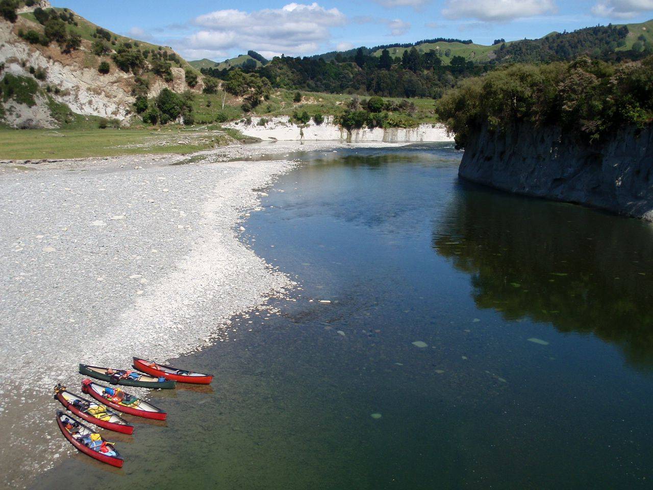 Contact Canoe Safaris | Rangitikei & Whanganui River Tours